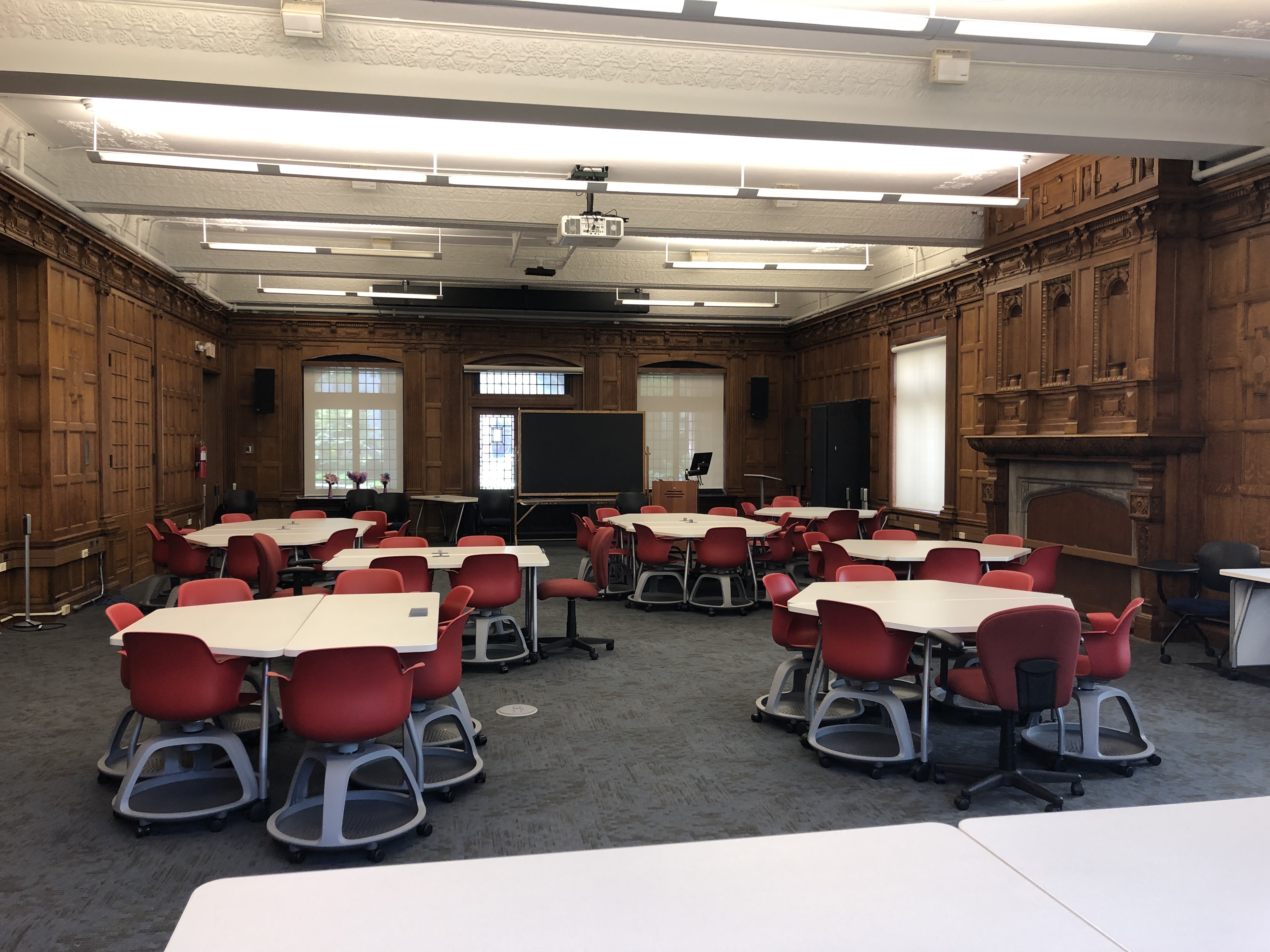 Dow Hall Room 100 | Center for Language Study